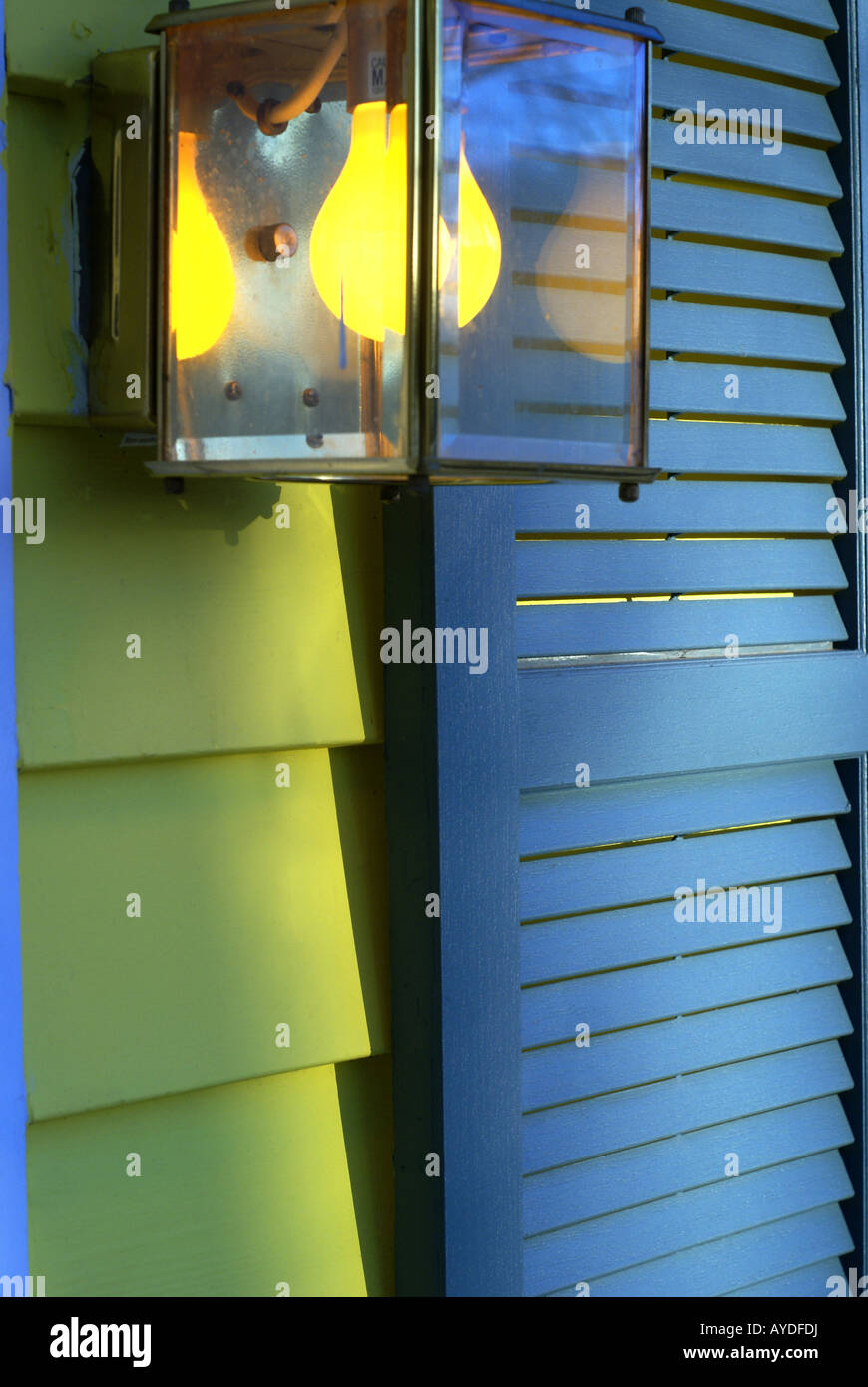 Yellow light bulb Stock Photo - Alamy