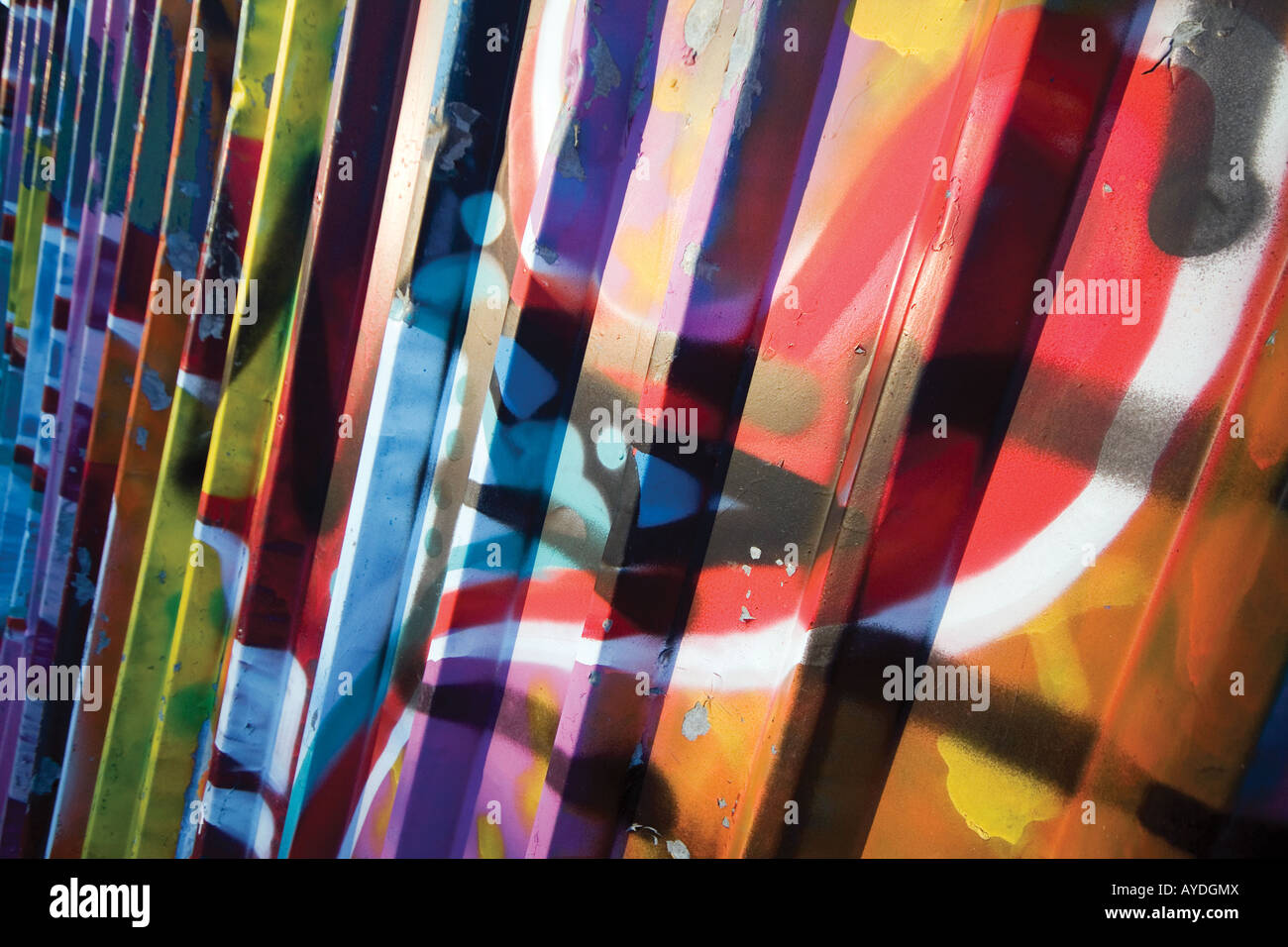 Graffiti shipping container hi-res stock photography and images - Alamy