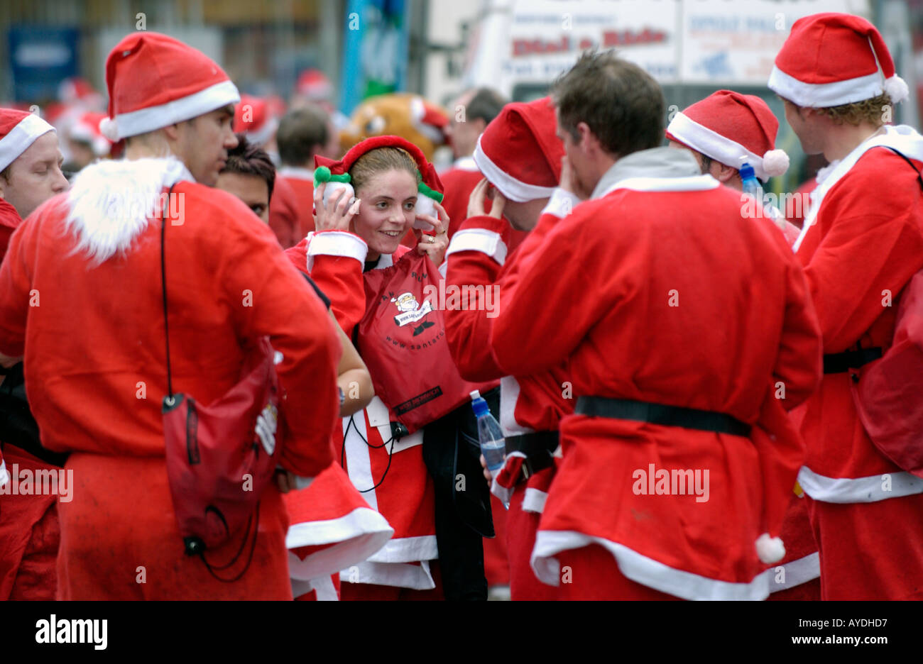 Over 4000 people of all ages dressed as Santa Claus for the annual ...