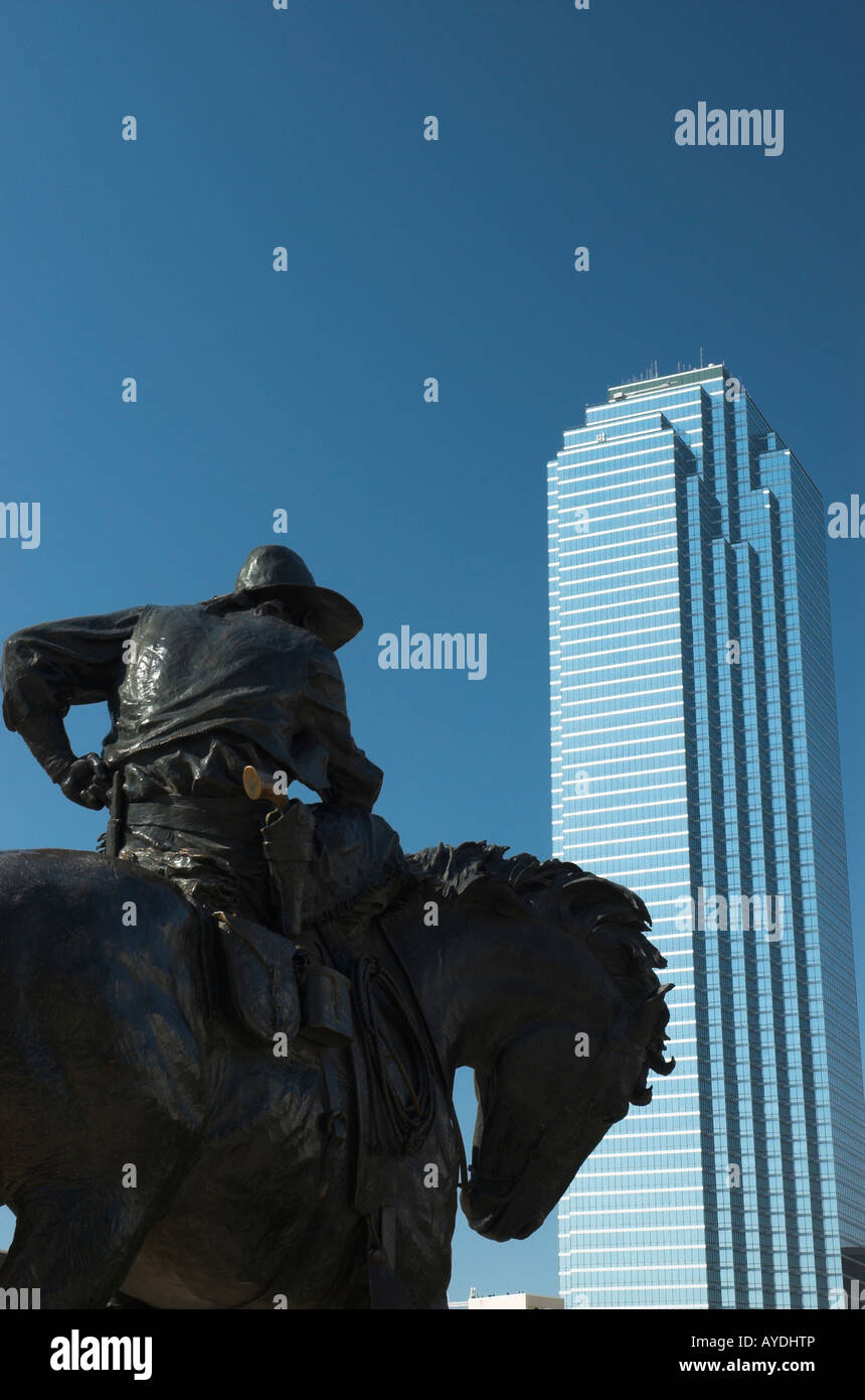 Texas cowboy statue hi-res stock photography and images - Alamy