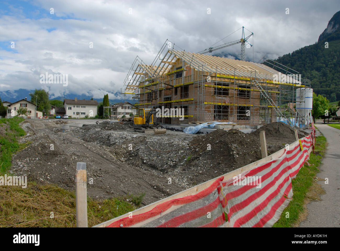 Housebuilding countryside hi-res stock photography and images - Alamy