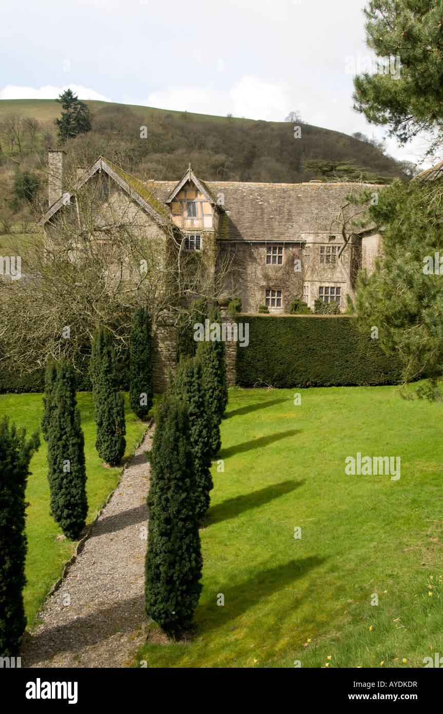 The half timbered 16th century elizabethan manor house at Monaughty ...