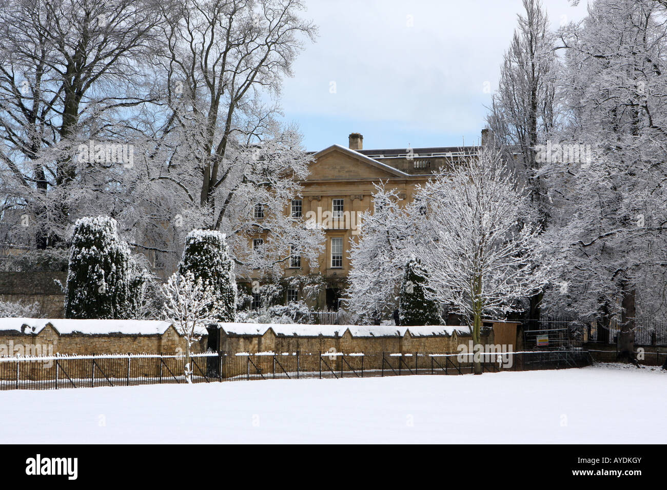 Corpus Christi College, Oxford University, on a snowy morning Stock ...