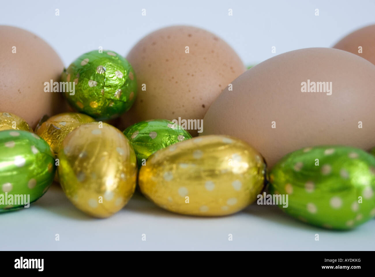 Foil covered easter egg hi-res stock photography and images - Alamy