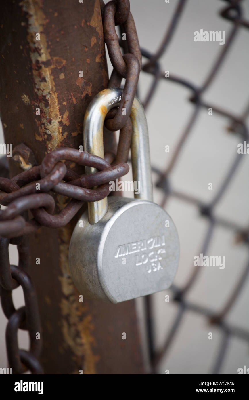 Gate in fence hi-res stock photography and images - Alamy