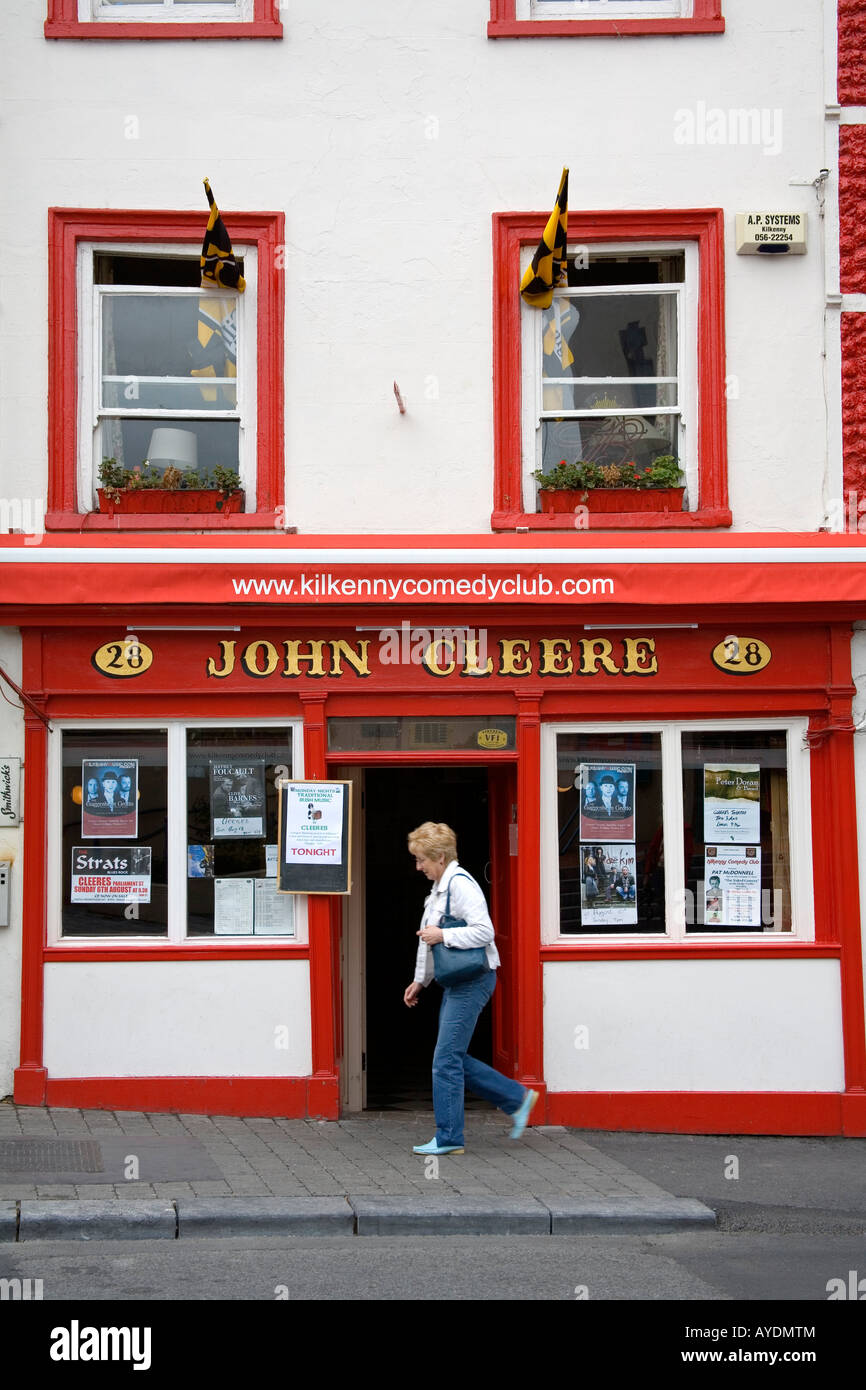 John Cleere s Pub Parliament Street Kilkenny City County Kilkenny Ireland Stock Photo - Alamy