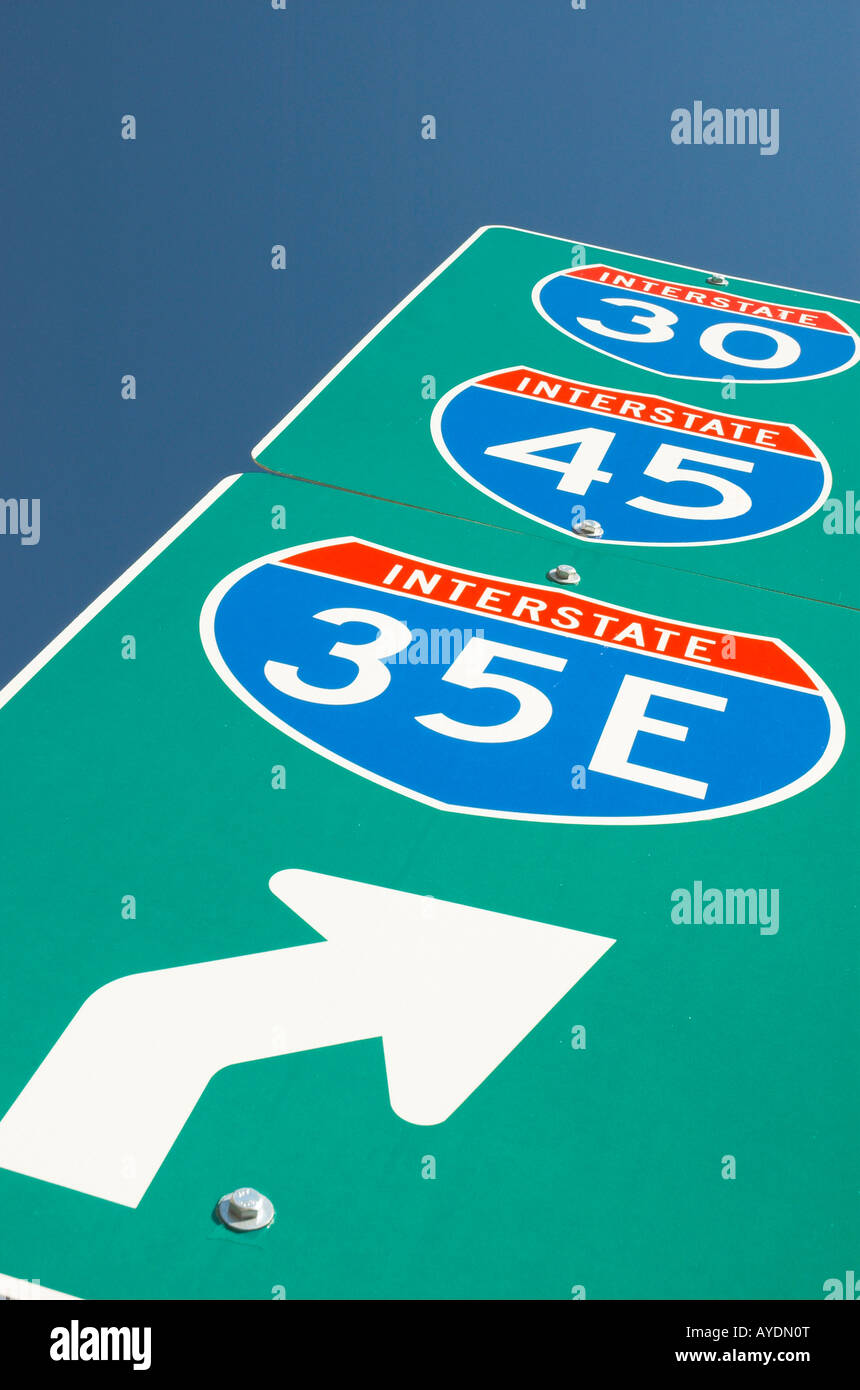 Typical American Road sign in Dallas Stock Photo - Alamy