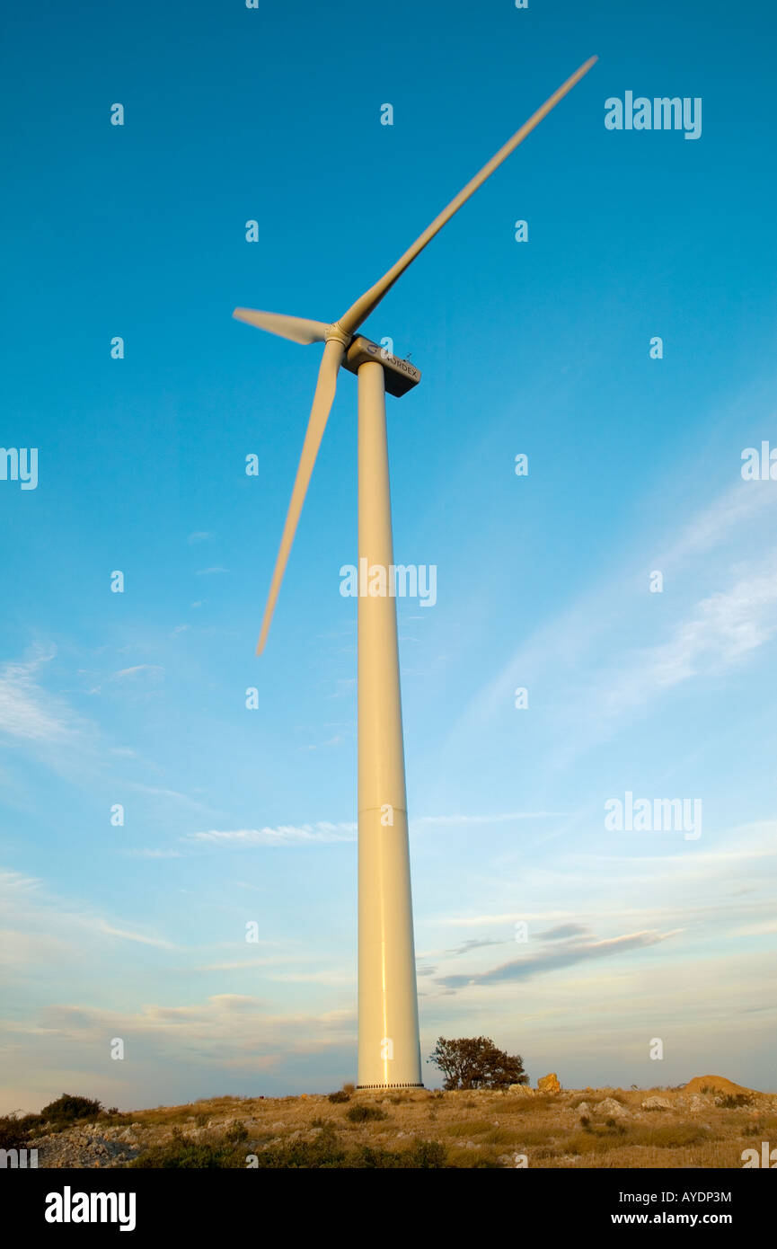 WIND PUMPS - FITOU - AUDE - LANGUEDOC-ROUSSILLON - FRANCE Stock Photo ...