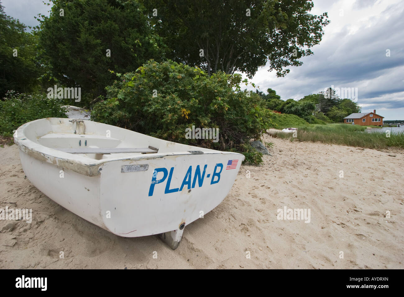 White row boat hi-res stock photography and images - Alamy