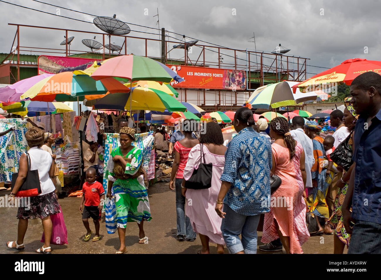 Mont-Bouet Market, largest market in Libreville, Gabon Stock Photo - Alamy
