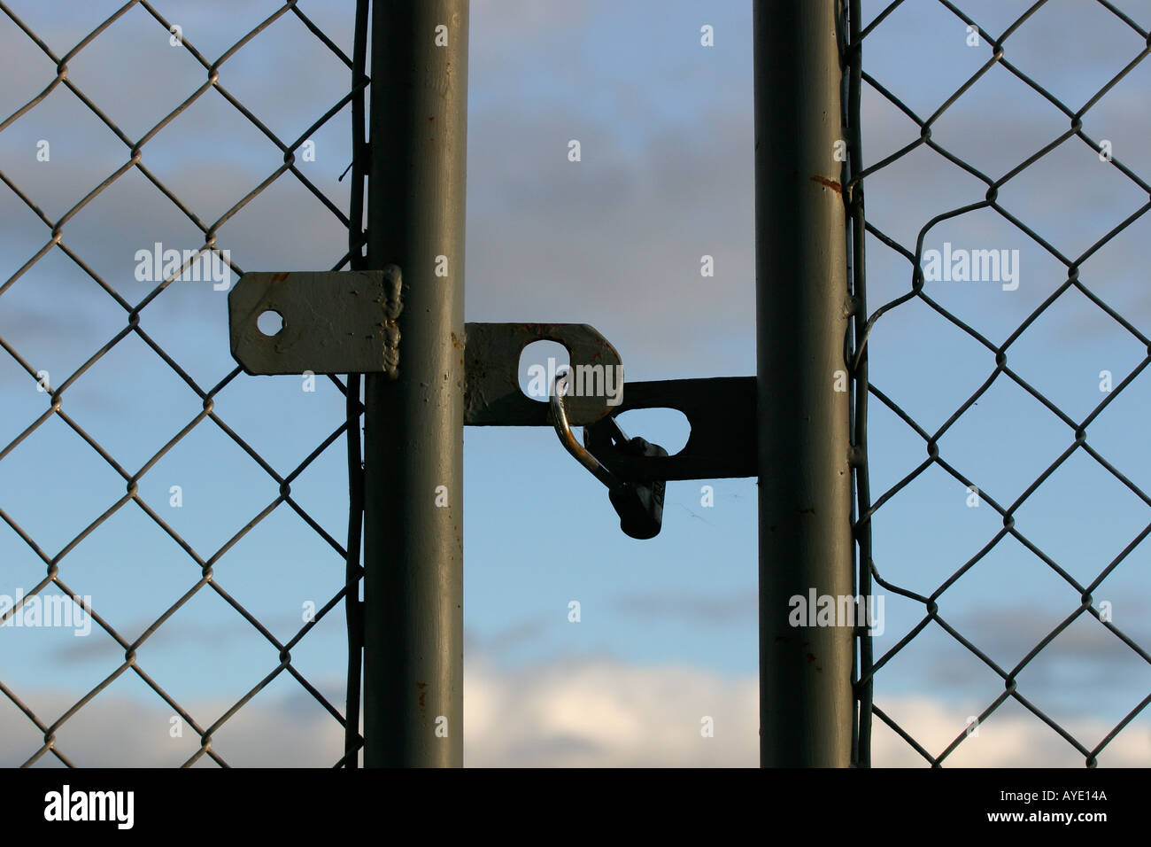 Locked gate hi-res stock photography and images - Alamy