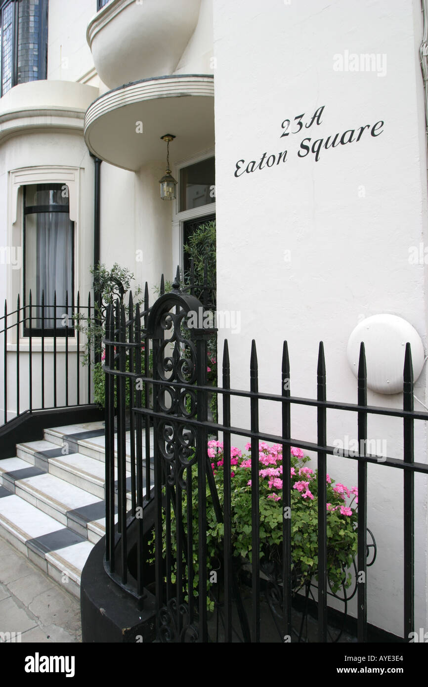 Eaton terrace london hi-res stock photography and images - Alamy