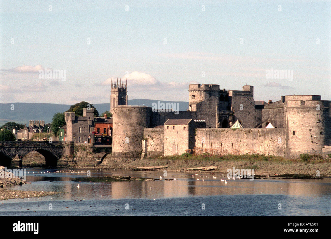 The Shannon King John s Castle Limerick Ireland Stock Photo - Alamy