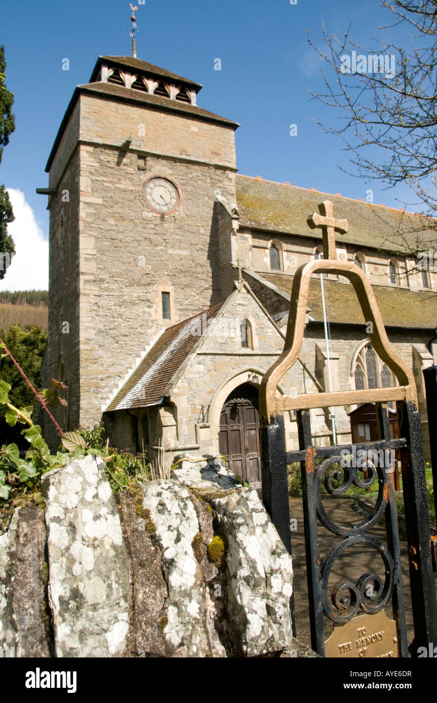 Saint edward hi-res stock photography and images - Alamy