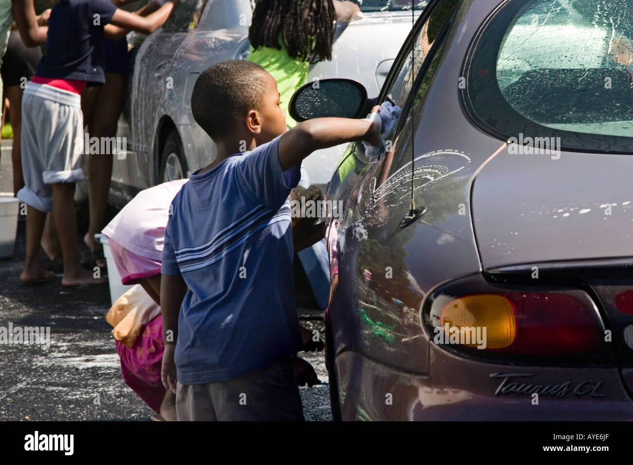 Car wash fundraiser kids hi-res stock photography and images - Alamy
