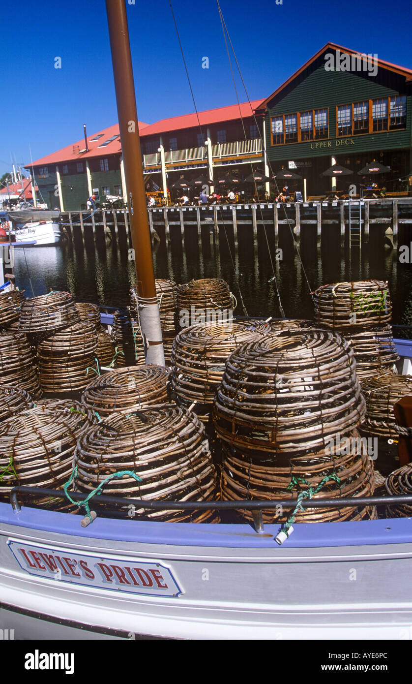 Cray fishing boats vessels hi-res stock photography and images - Alamy
