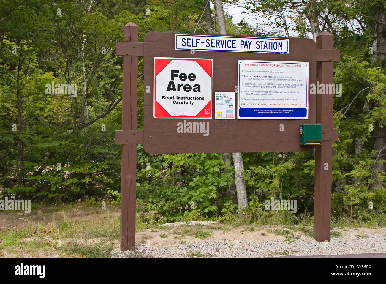 Highway service station hi-res stock photography and images - Alamy