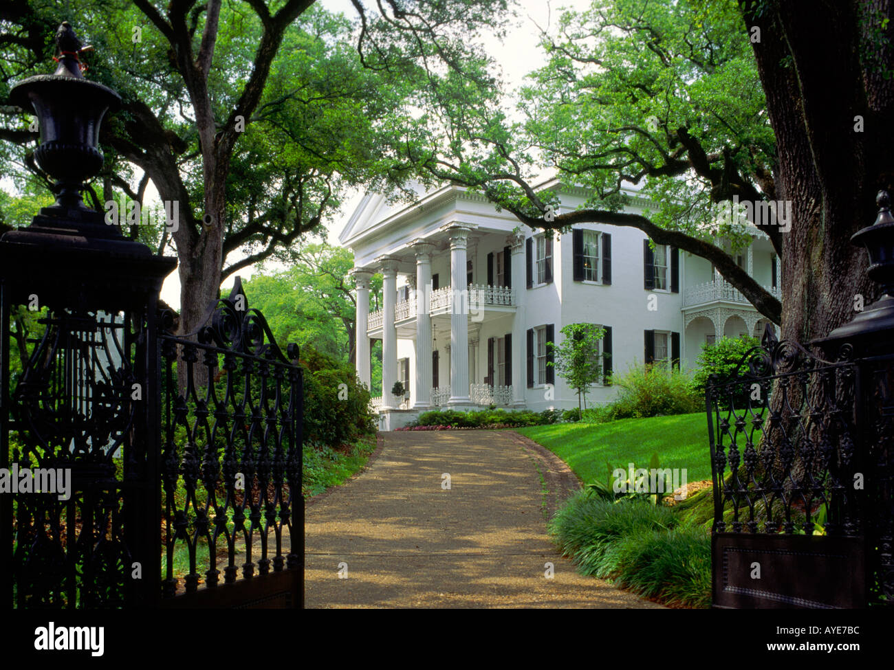 Natchez, Mississippi, USA. Stanton Hall antebellum plantation mansion ... Natchez, Mississippi, USA. Stanton Hall antebellum plantation mansion ...