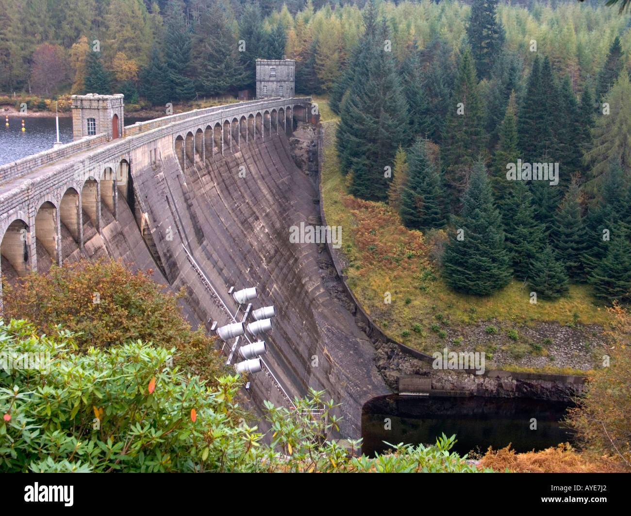 Laggan dam hi-res stock photography and images - Alamy