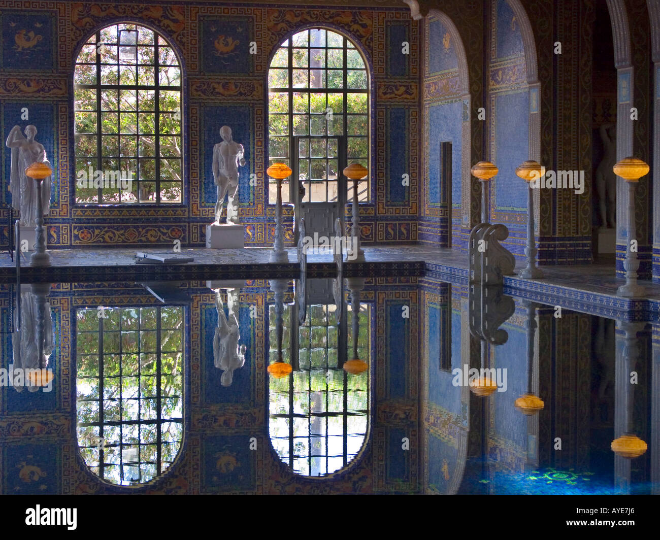 The roman indoor pool of the hearst castle hi-res stock photography and ...