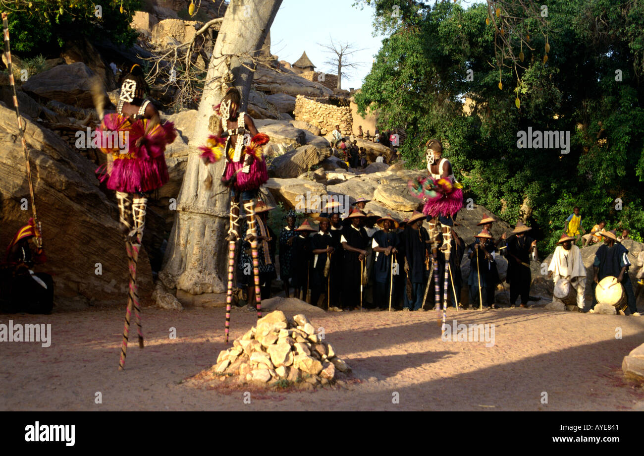 Dogon dance stilts hi-res stock photography and images - Alamy