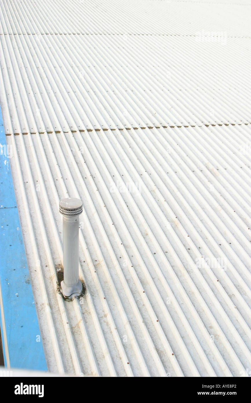 Industrial factory unit roof Stock Photo - Alamy