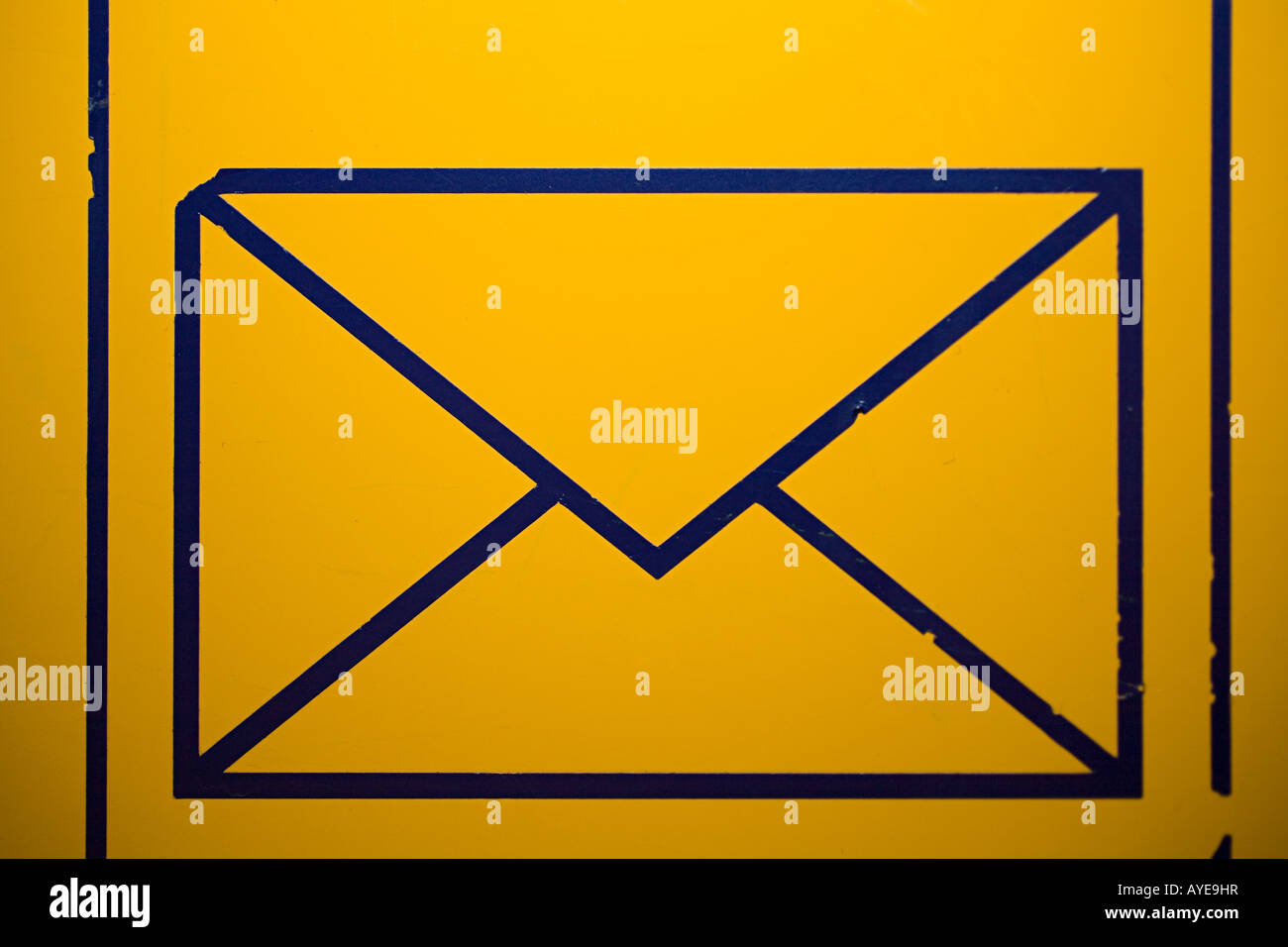 Sign the envelope hi-res stock photography and images - Alamy