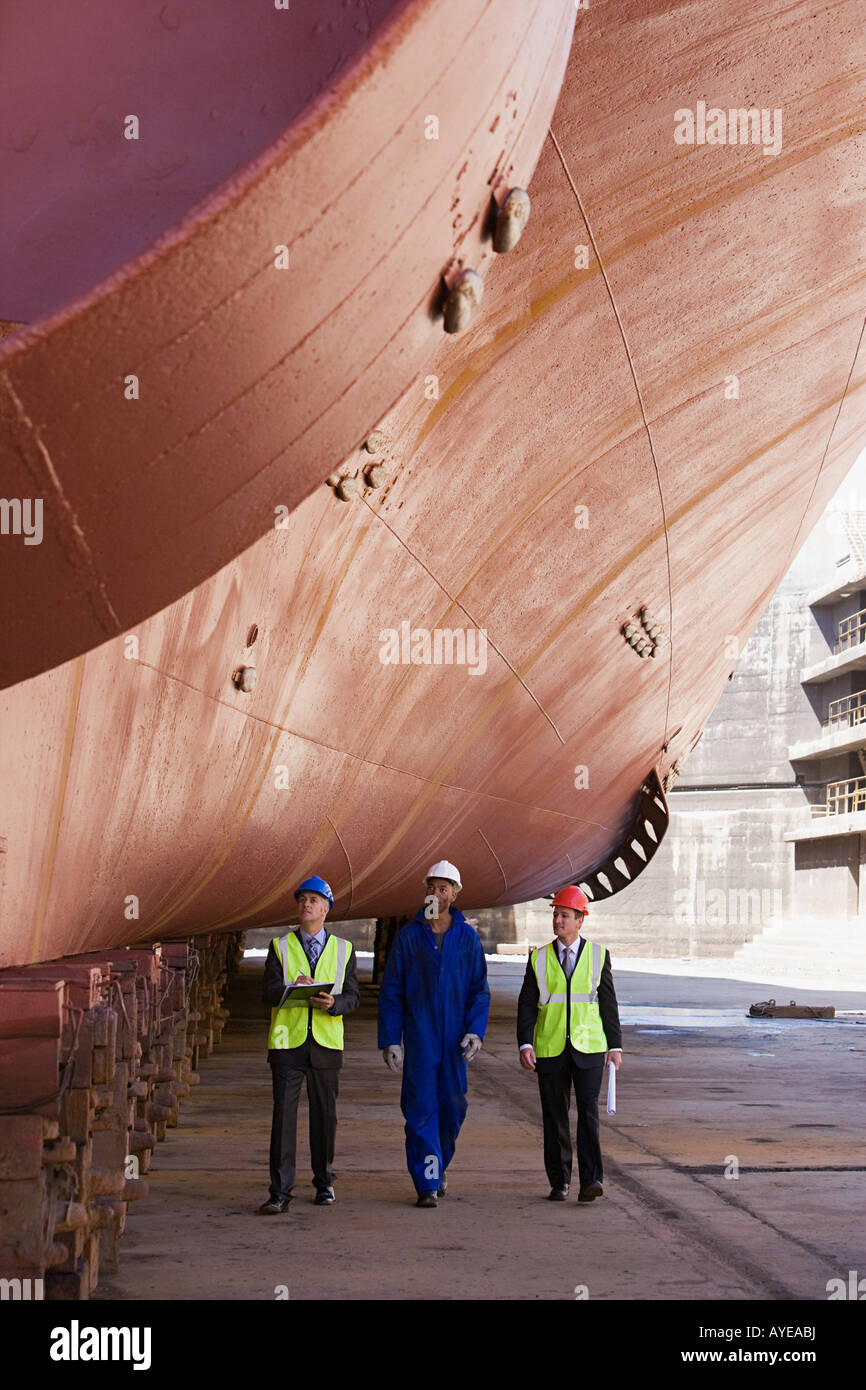 Shipyard Workers At Work High Resolution Stock Photography and Images ...