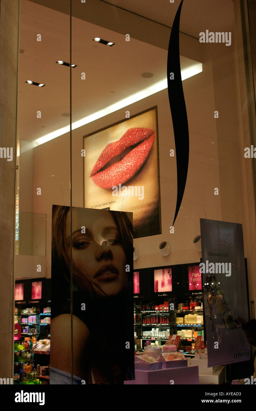 Sephora cosmetics shop window at the Carrousel du Louvre underground ...