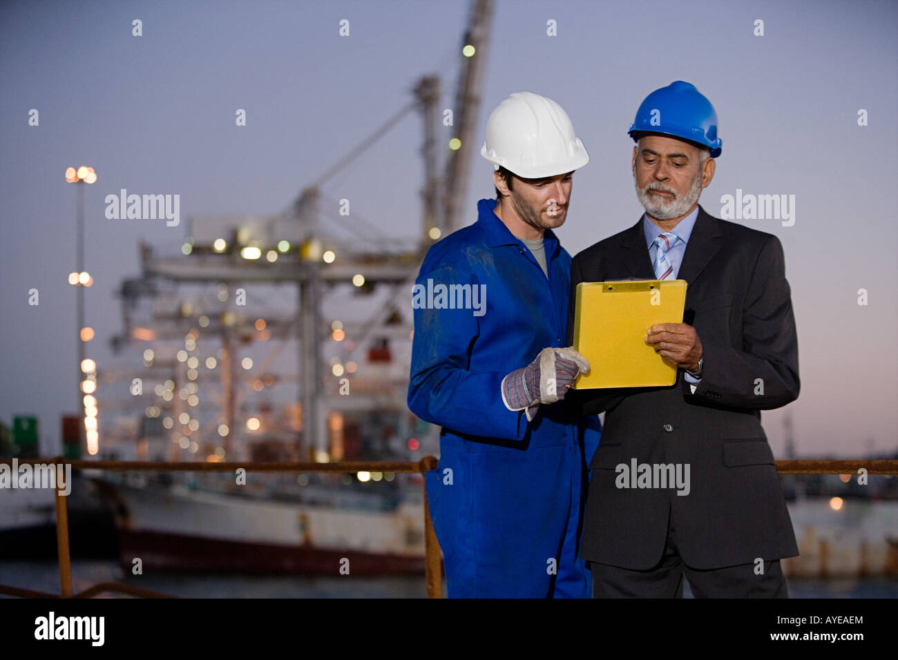 Businessman cargo harbour hi-res stock photography and images - Alamy