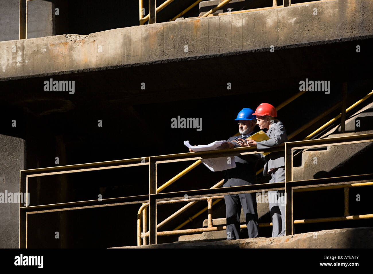 Female engineers light hi-res stock photography and images - Alamy