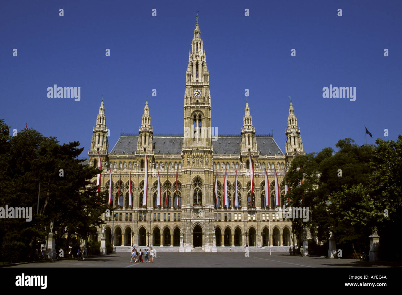 Municipal hall vienna hi-res stock photography and images - Alamy