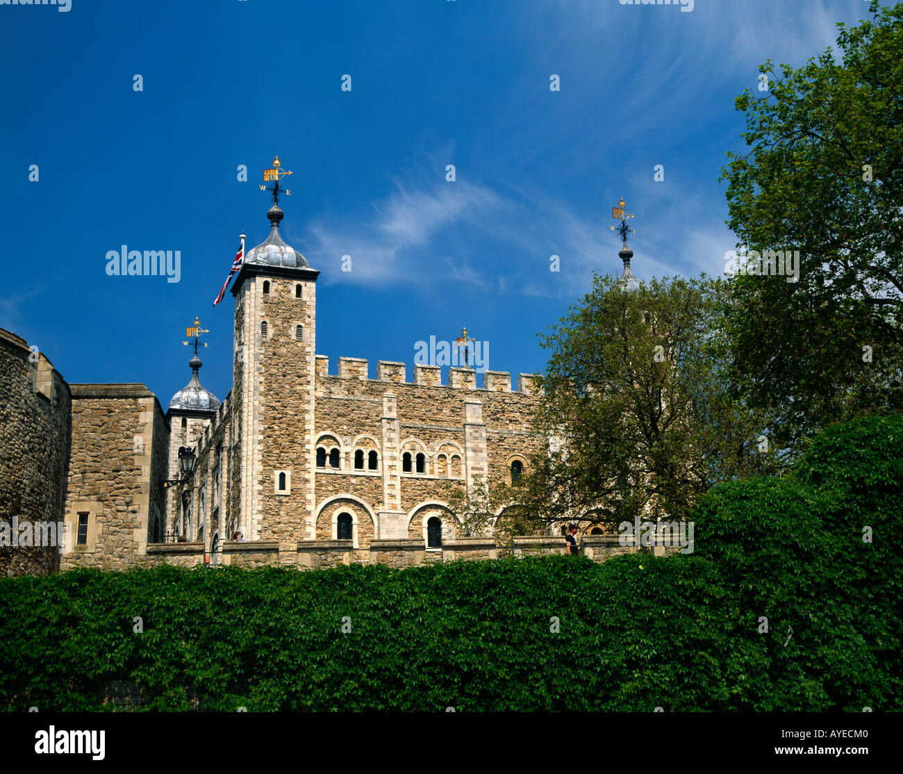 The tower of london white tower hi-res stock photography and images - Alamy
