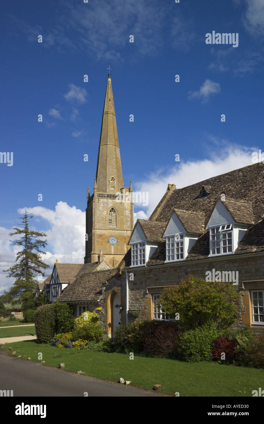 Teddington church hi-res stock photography and images - Alamy