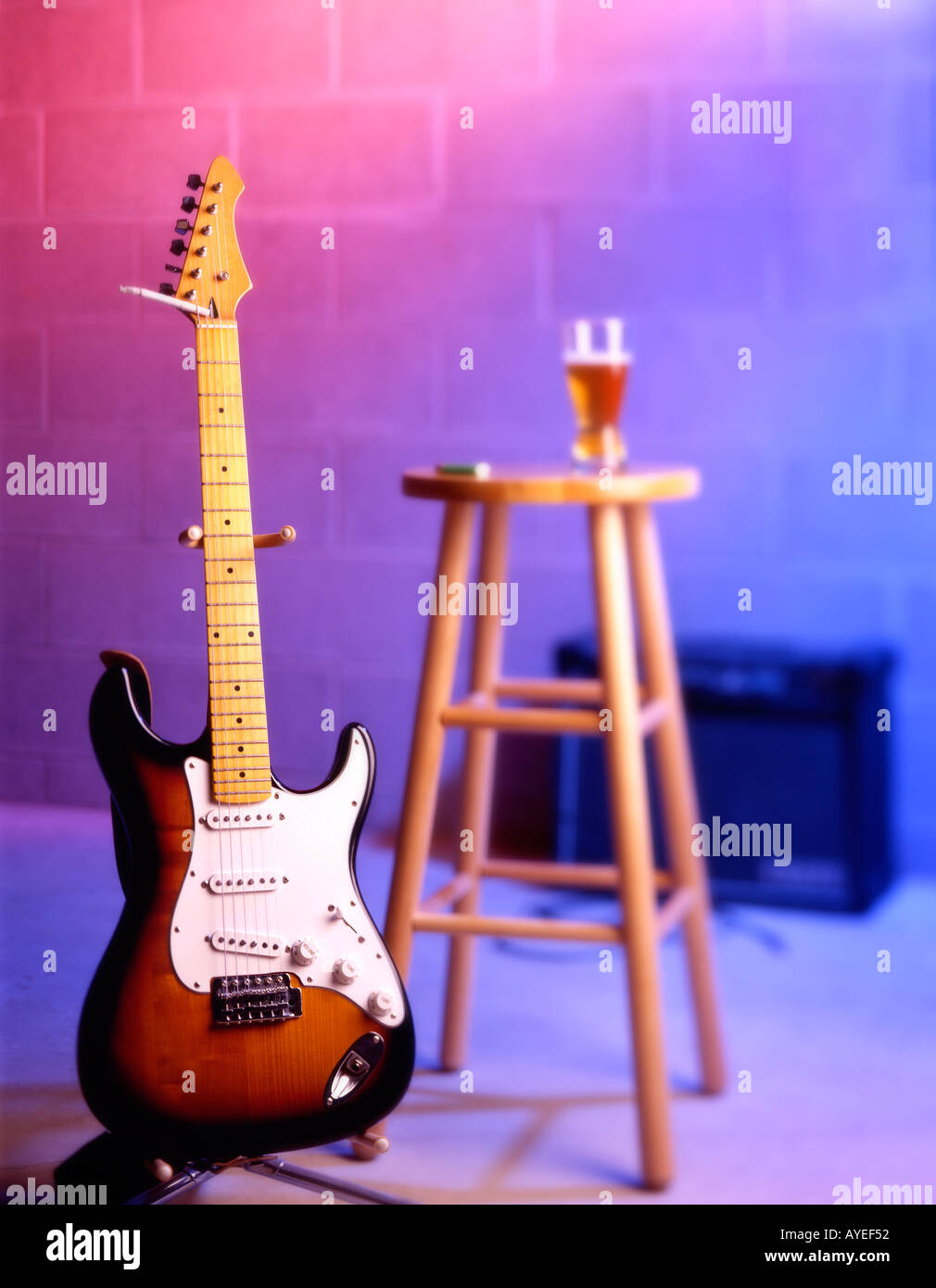 Bar alcohol stage hi-res stock photography and images - Alamy