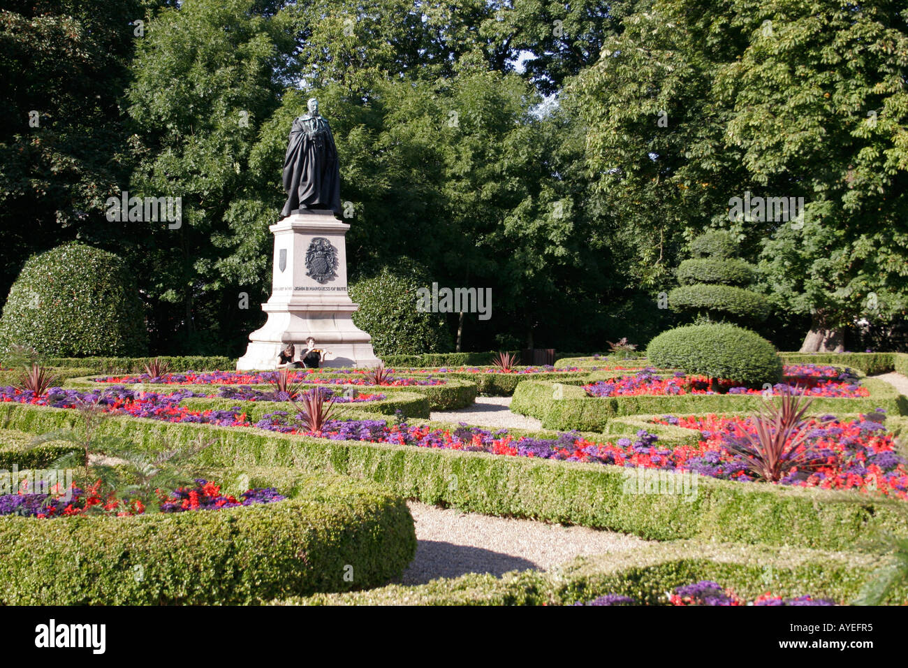 STATUE OF JOHN CRICHTON-STUART, 3RD MARQUESS OF BUTE, FRIARY GARDENS ...