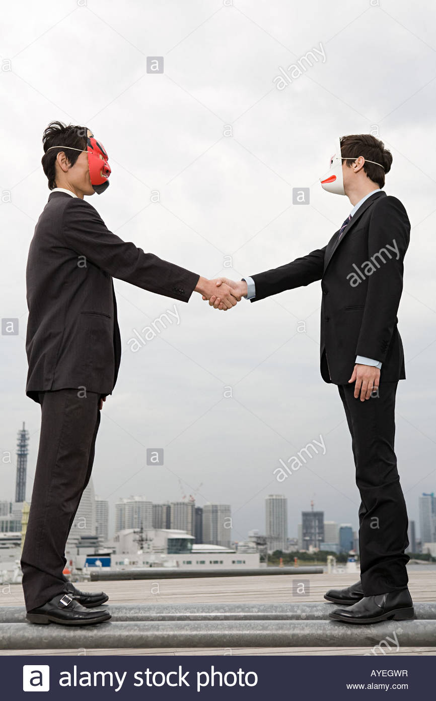 People Wearing Face Masks Stock Photos & People Wearing Face Masks ...