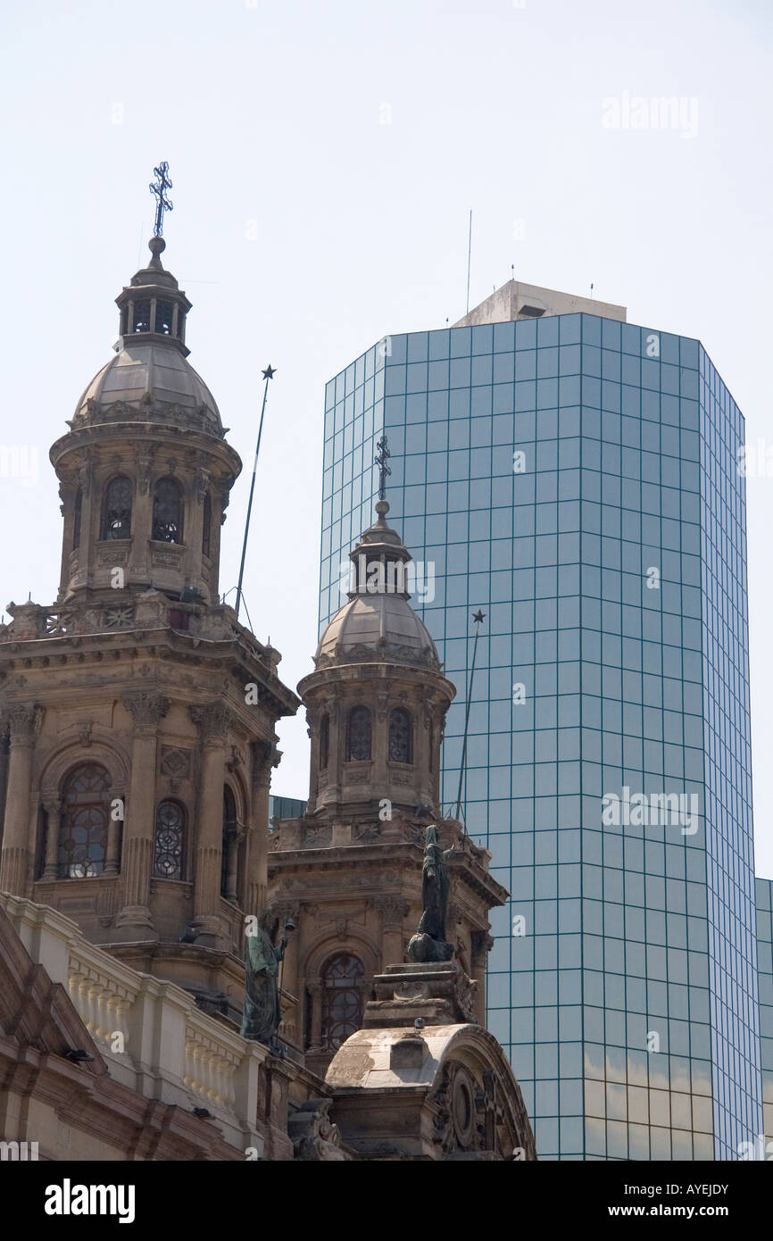 Santiago chile building not skyline hi-res stock photography and images ...
