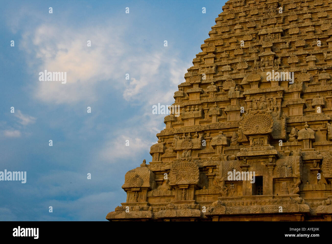 Sunset at Brihadishwara Hindu Temple in Thanjavur South India Stock ...