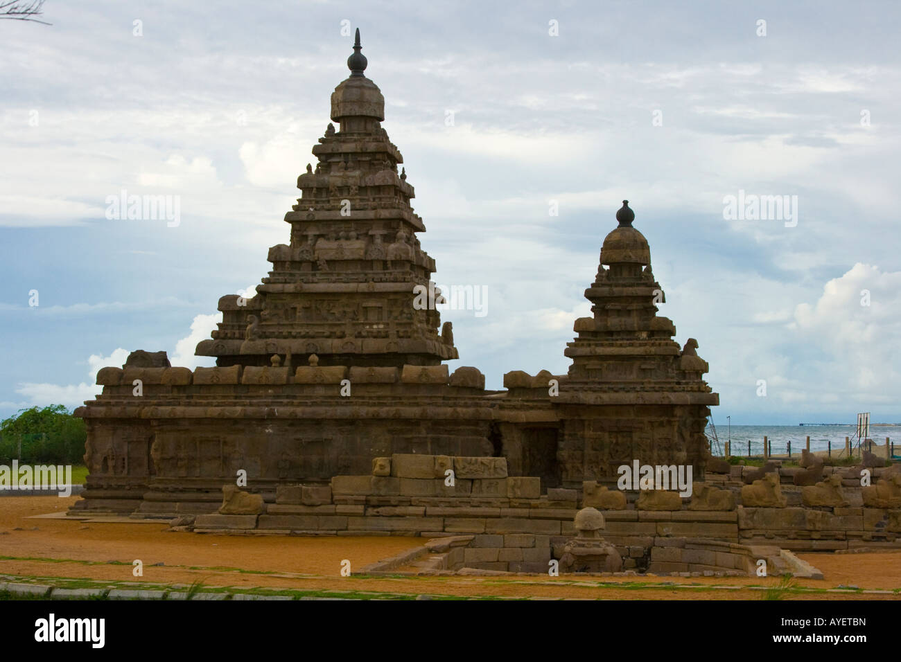Shore Temple in Mamallapuram South India Stock Photo - Alamy