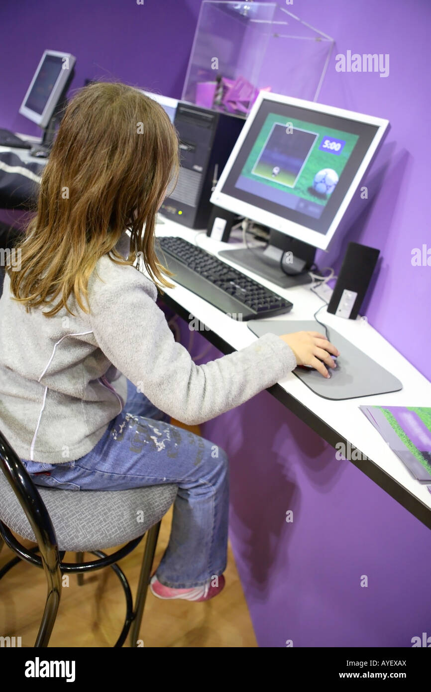 Child works on computer Stock Photo - Alamy