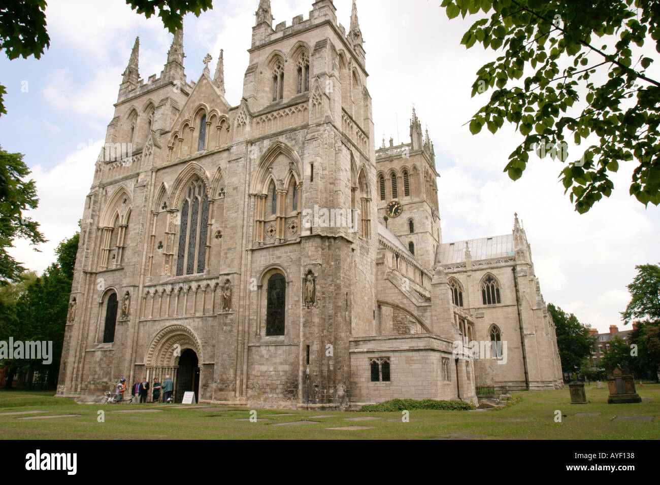Selby abbey tower hi-res stock photography and images - Alamy