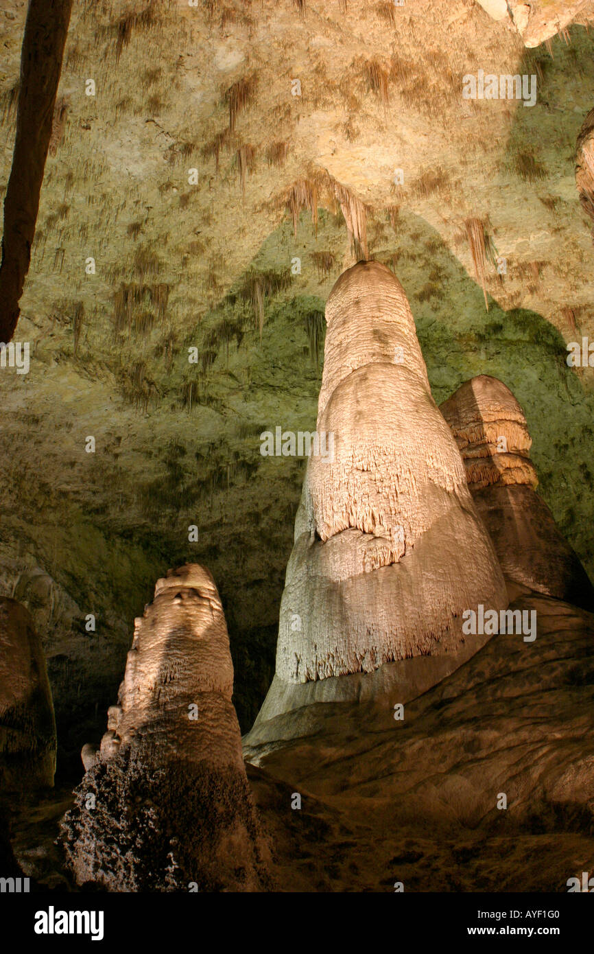stunning underground limestone stalactities and stalagmites The Big ...