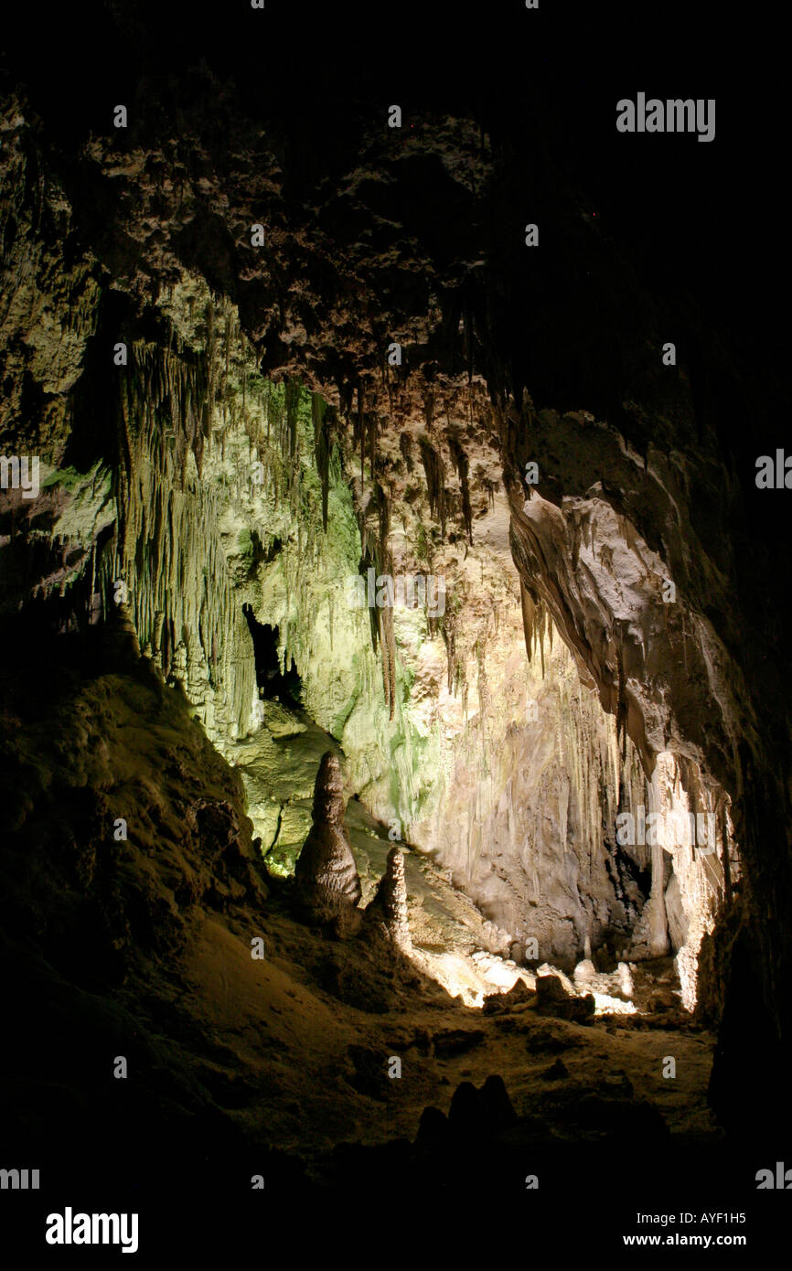 stunning underground limestone stalactities and stalagmites The Big ...