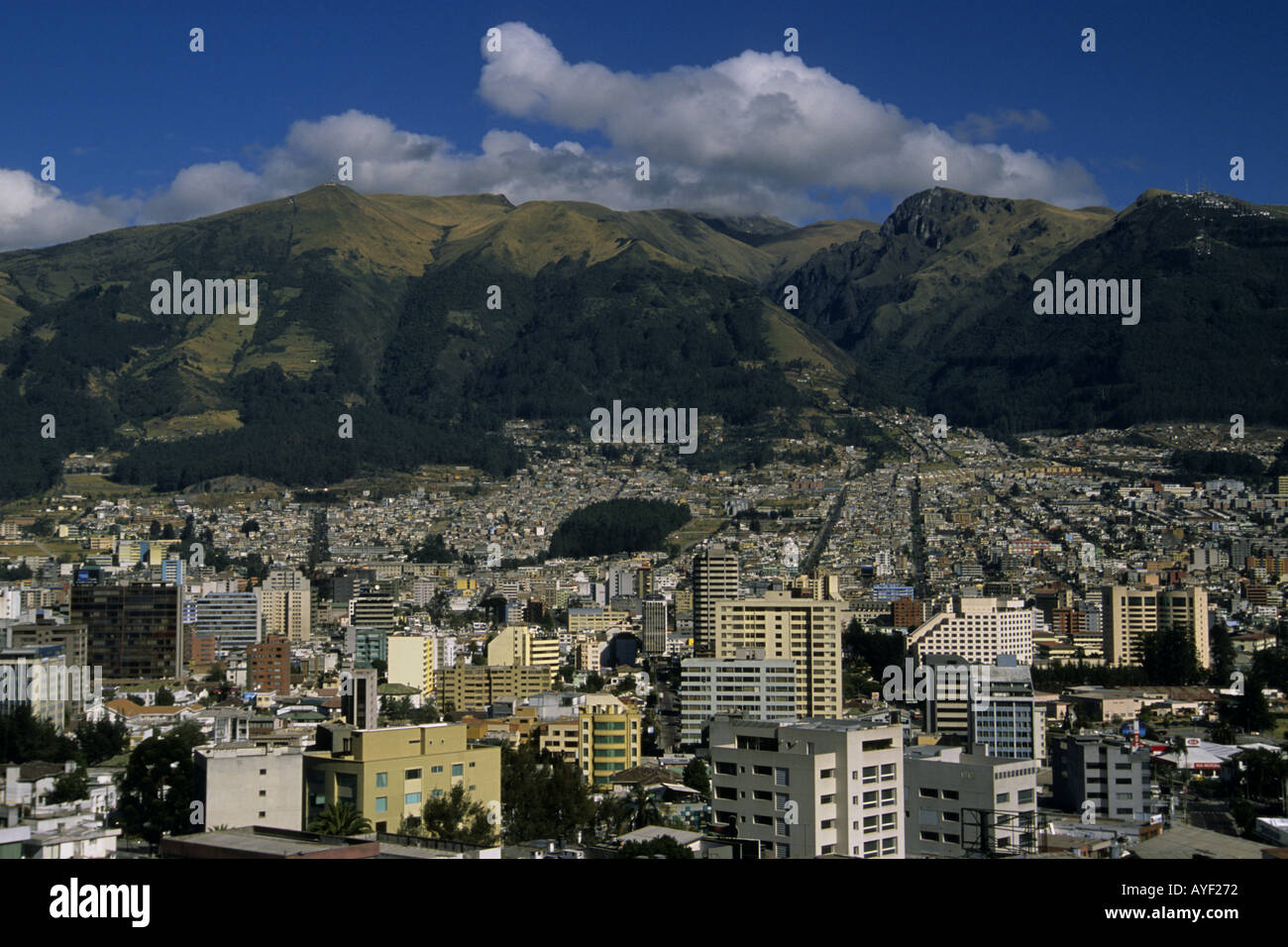 General view of quito hi-res stock photography and images - Alamy