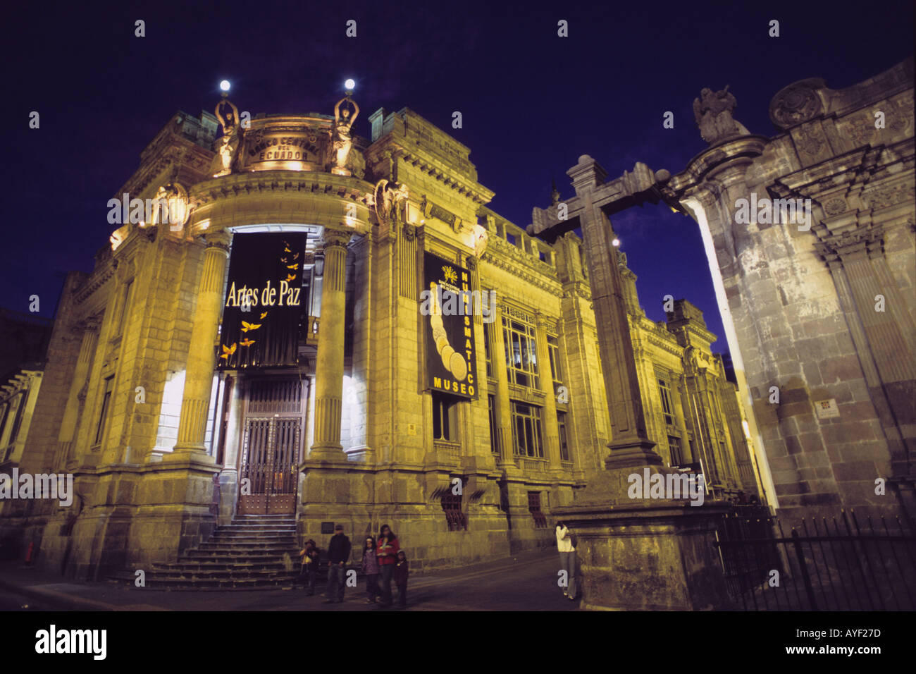 Ecuador bank hi-res stock photography and images - Alamy