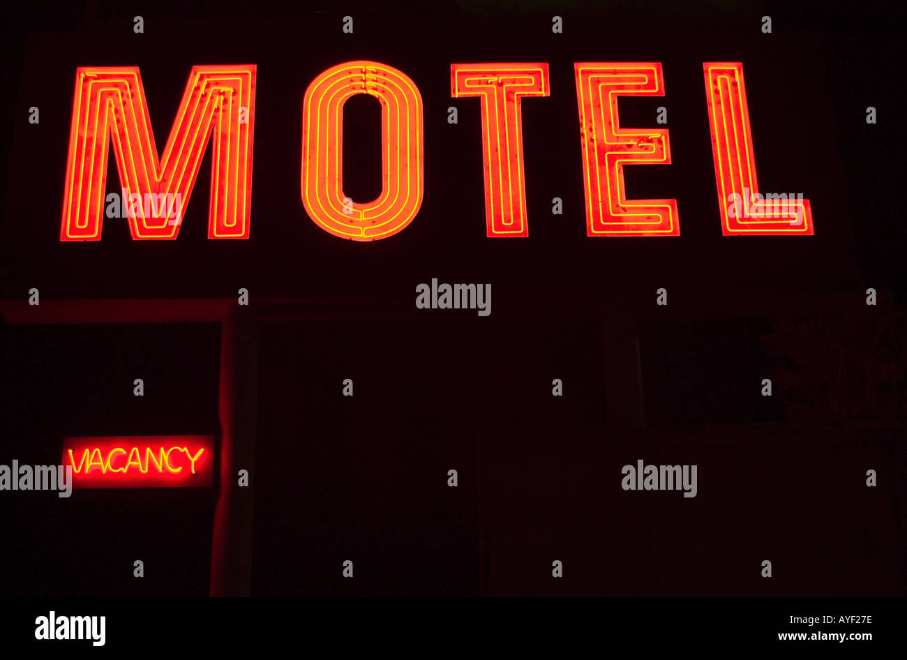 Horizontal neon vacancy sign hi-res stock photography and images - Alamy