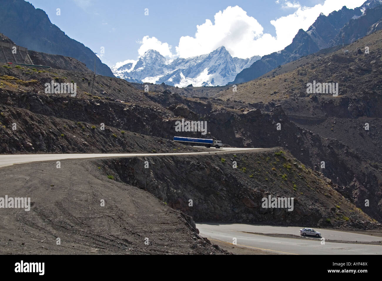 Switchback road chile hi-res stock photography and images - Alamy