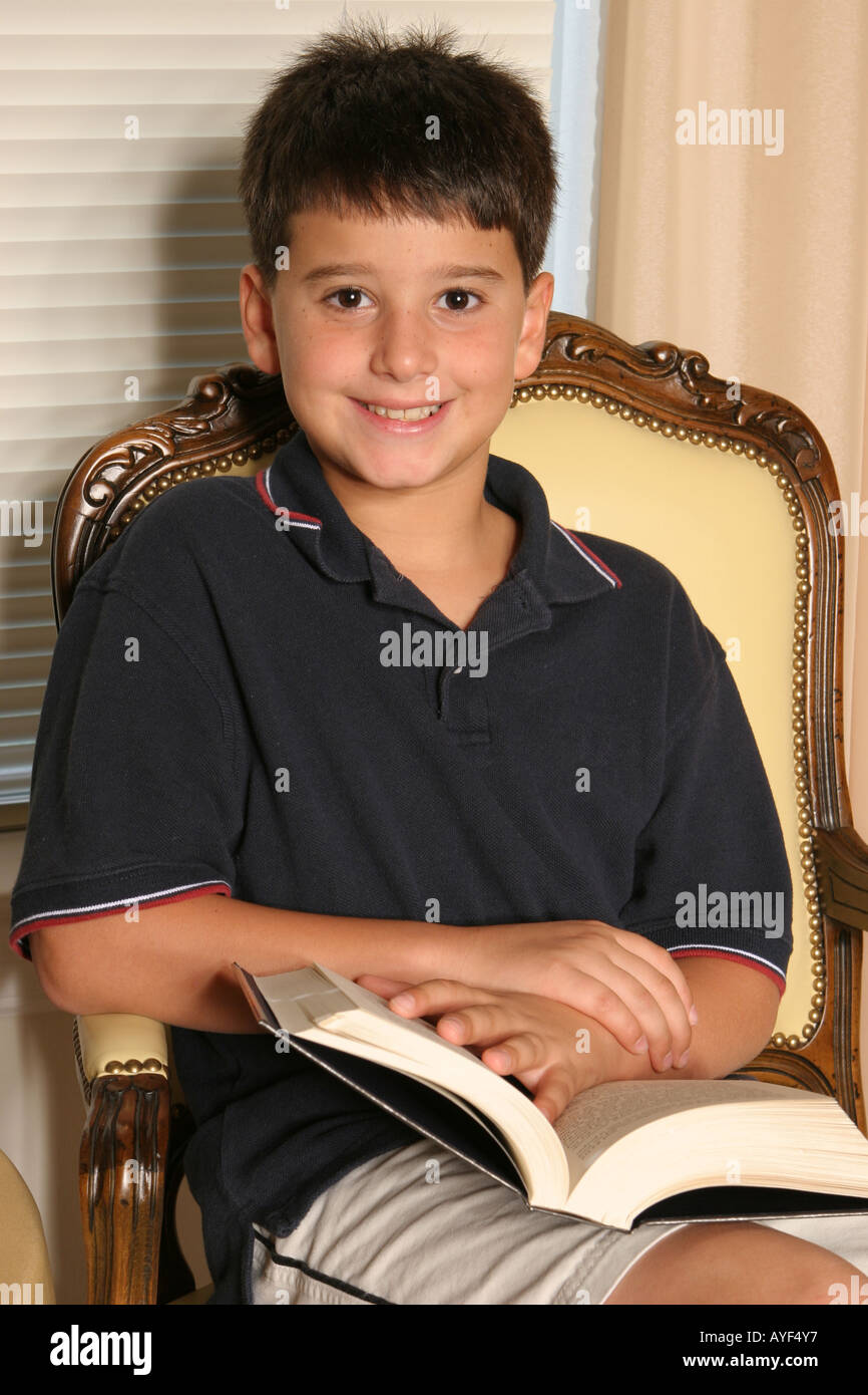 Child Reading two Stock Photo - Alamy