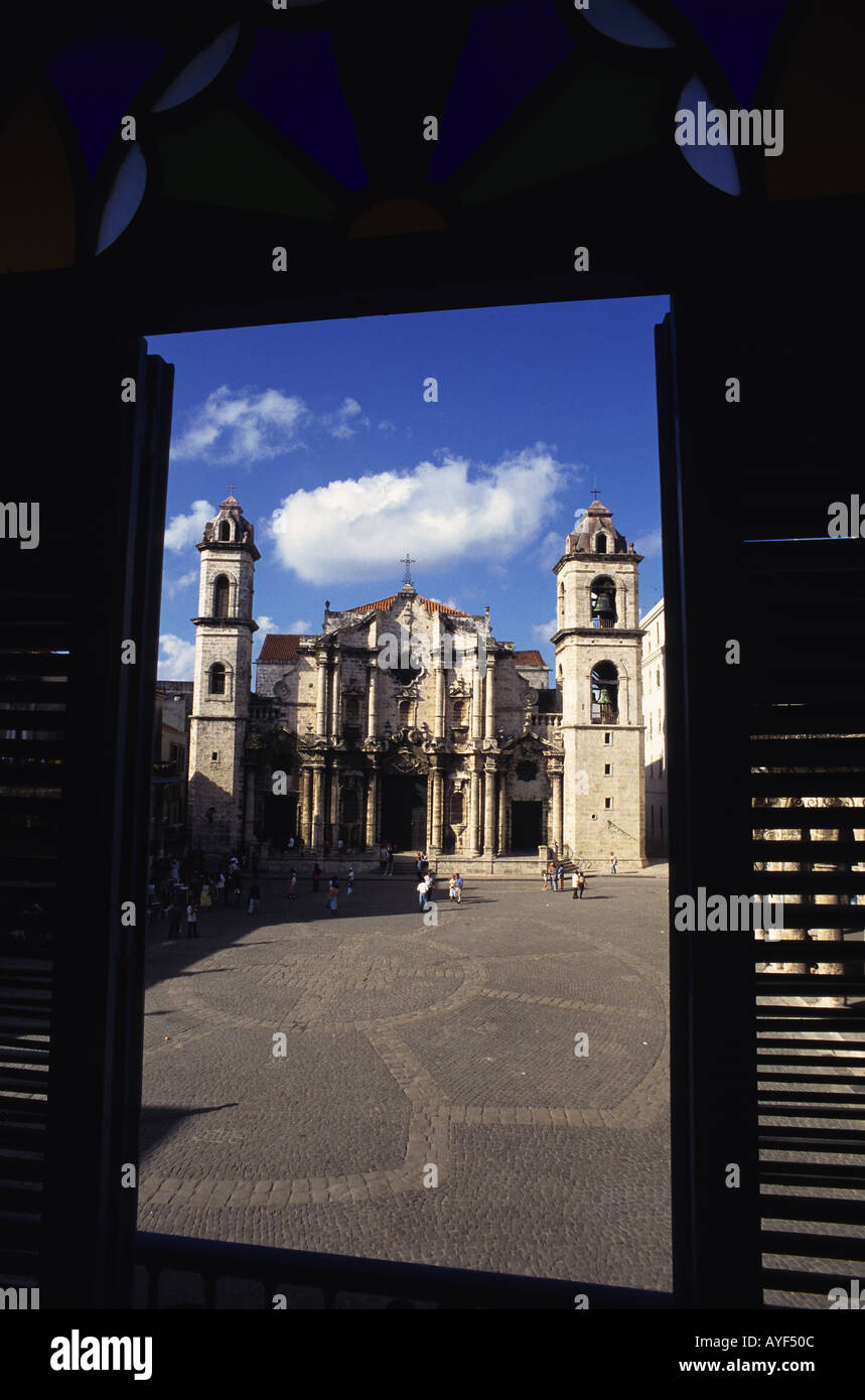 Habana churches hi-res stock photography and images - Alamy